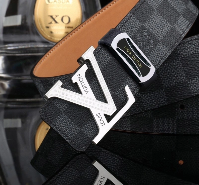 Low-cost Louis Vuitton Belts
