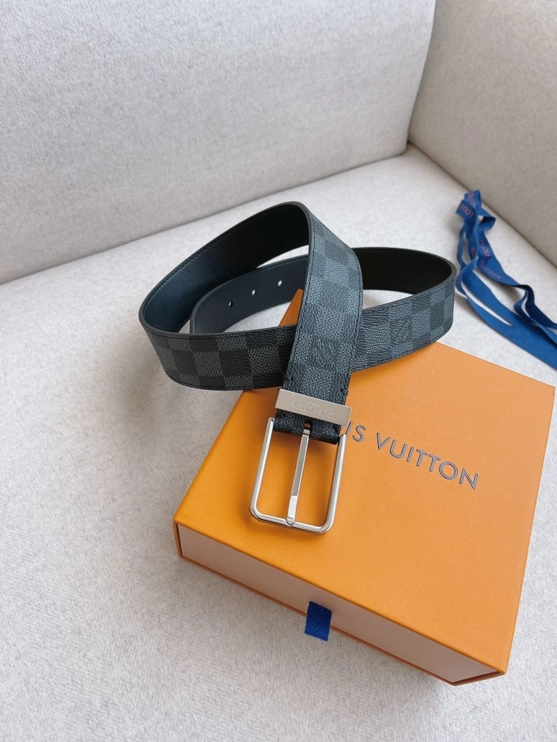 Low-cost Louis Vuitton Belts
