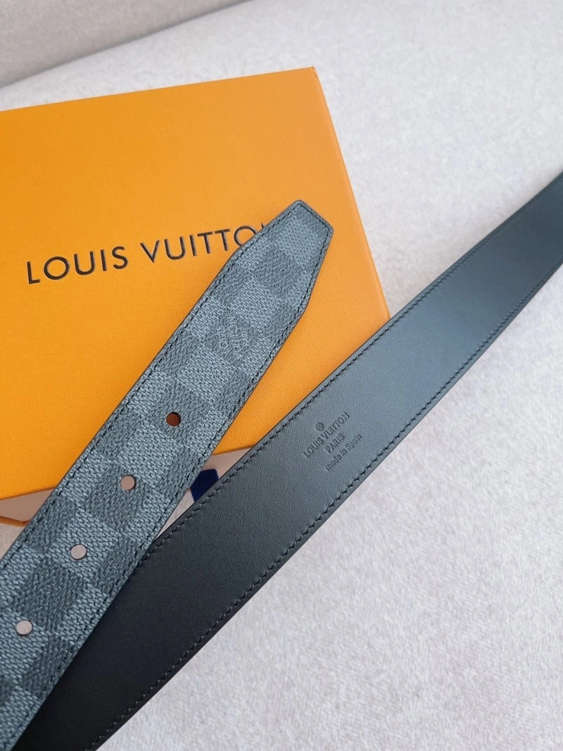 Low-cost Louis Vuitton Belts