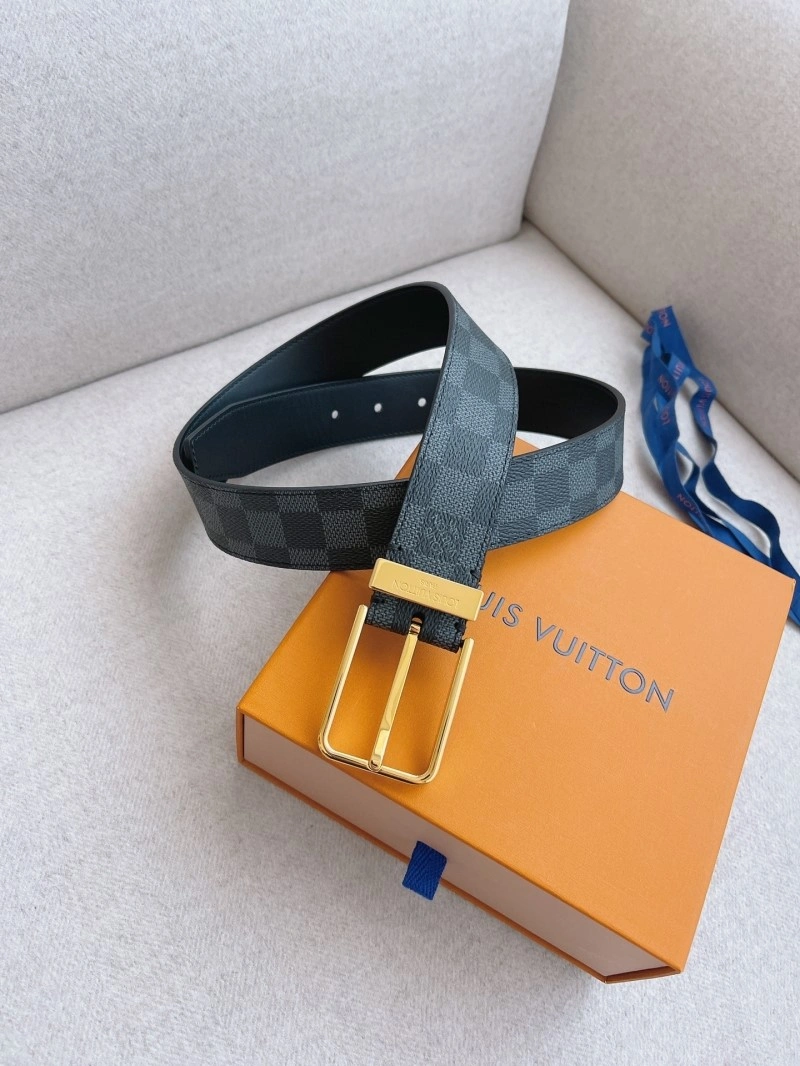 Low-cost Louis Vuitton Belts