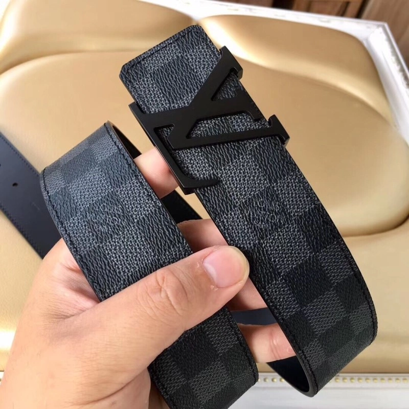 Low-cost Louis Vuitton Belts