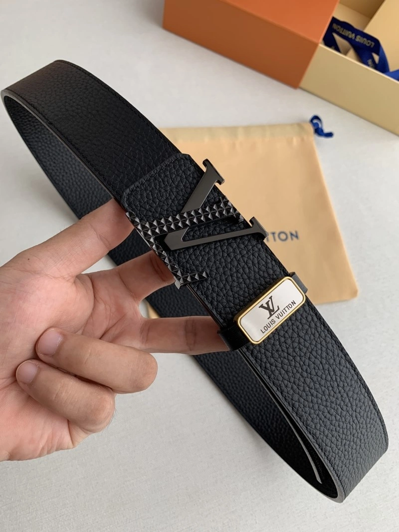 Accurate model Louis Vuitton Belts