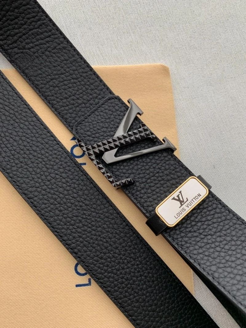 Accurate model Louis Vuitton Belts