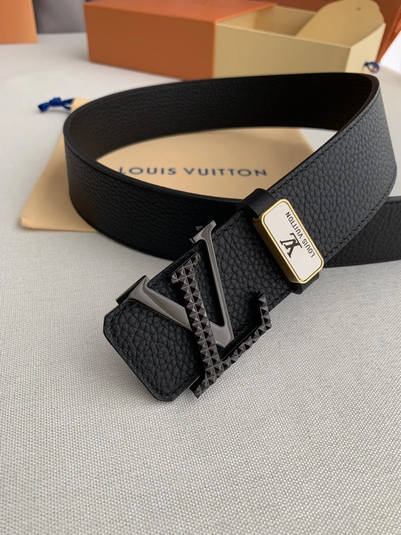 Accurate model Louis Vuitton Belts