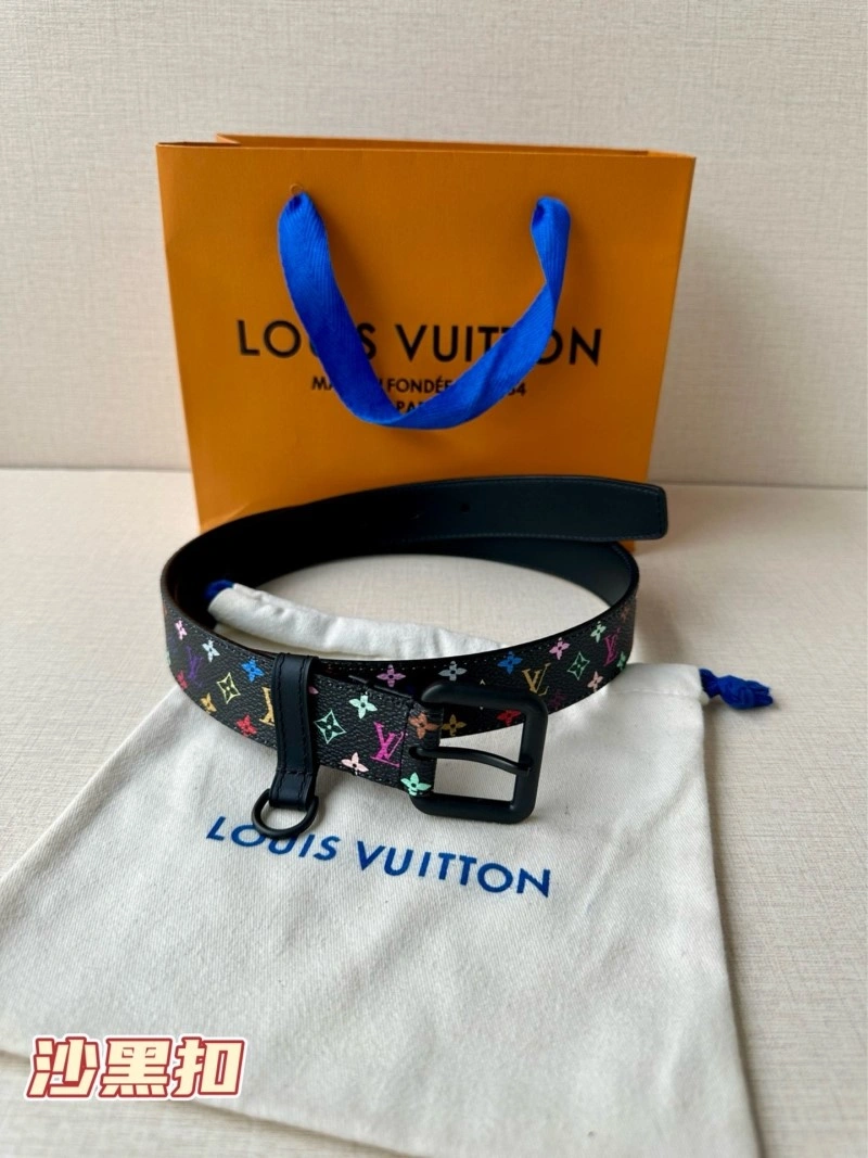 Accurate model Louis Vuitton Belts