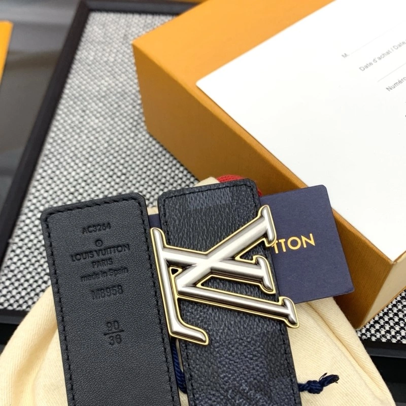 Top mirror Louis Vuitton Belts