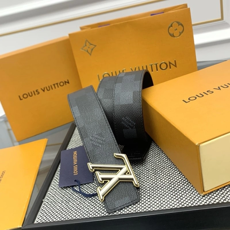 Top mirror Louis Vuitton Belts