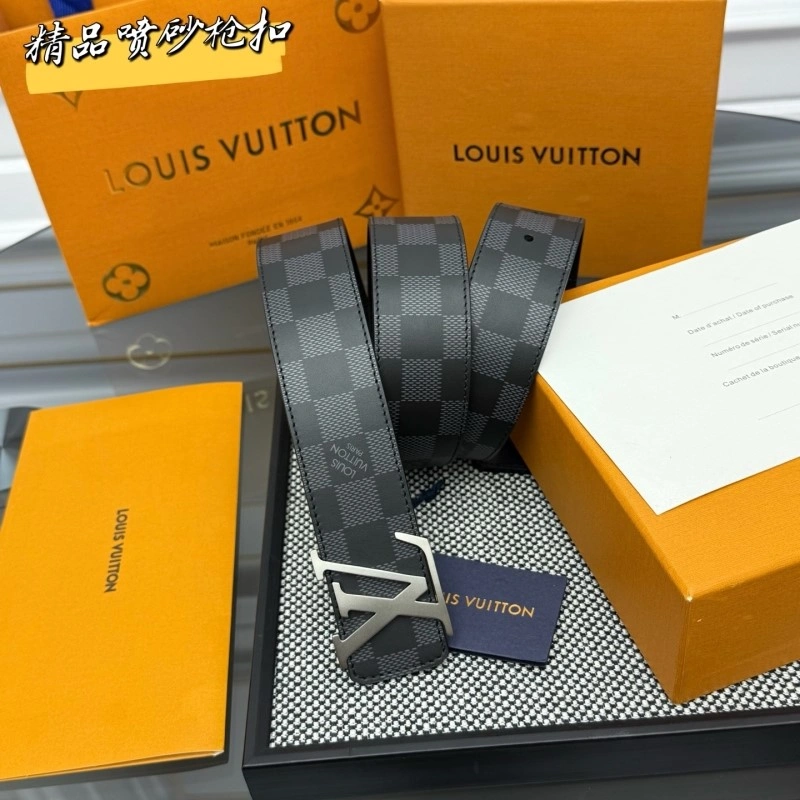 Top mirror Louis Vuitton Belts