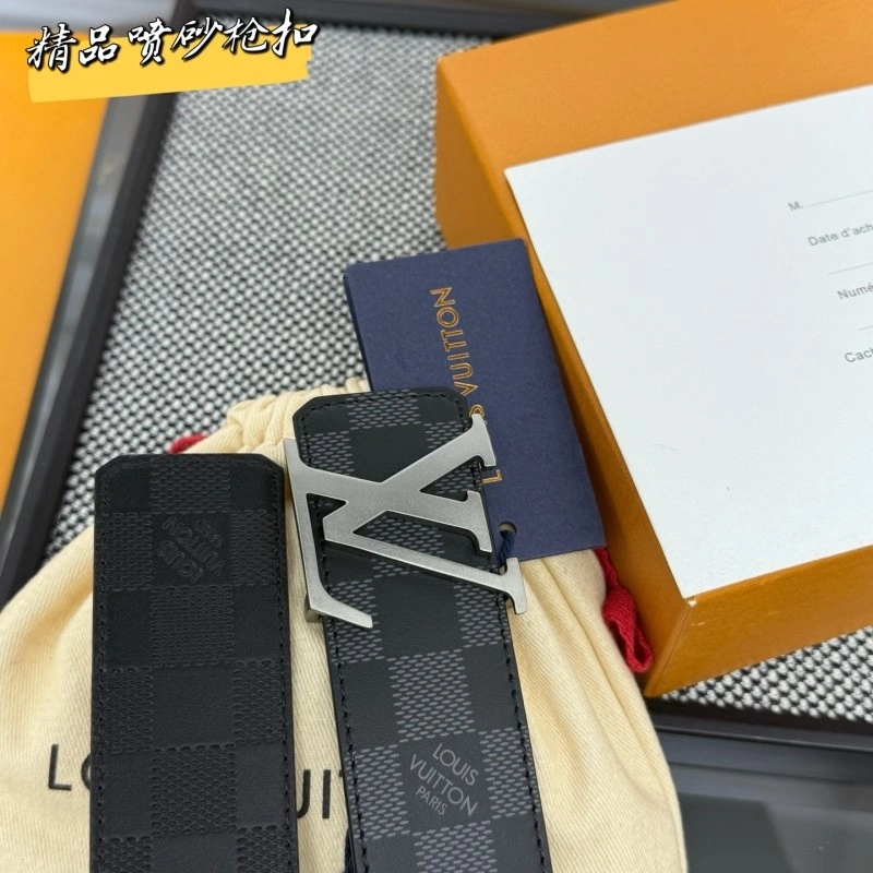 Top mirror Louis Vuitton Belts