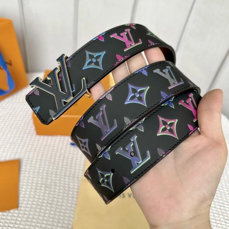 Low-cost Louis Vuitton Belts