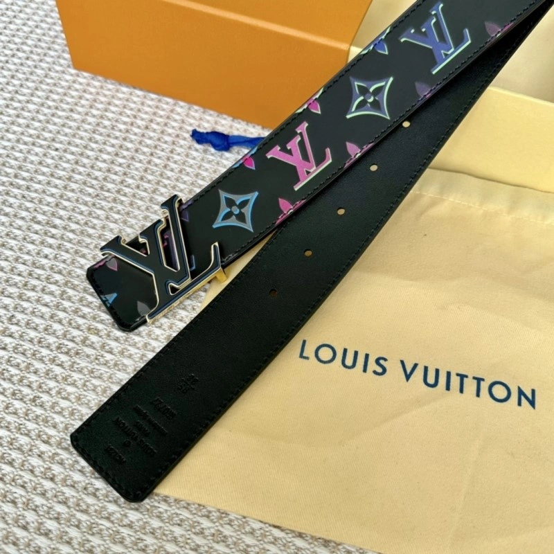 Low-cost Louis Vuitton Belts
