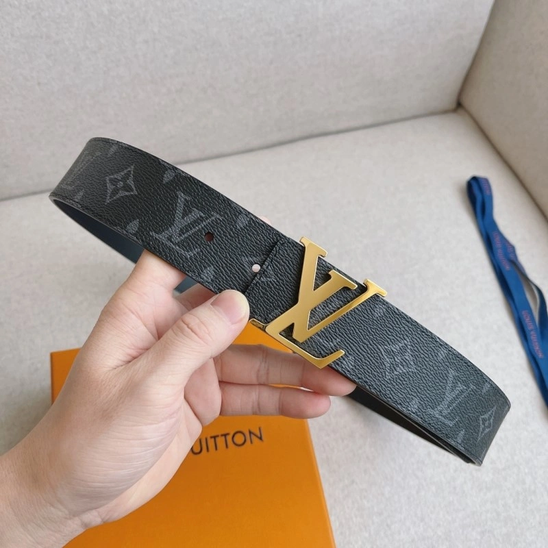 Low-cost Louis Vuitton Belts