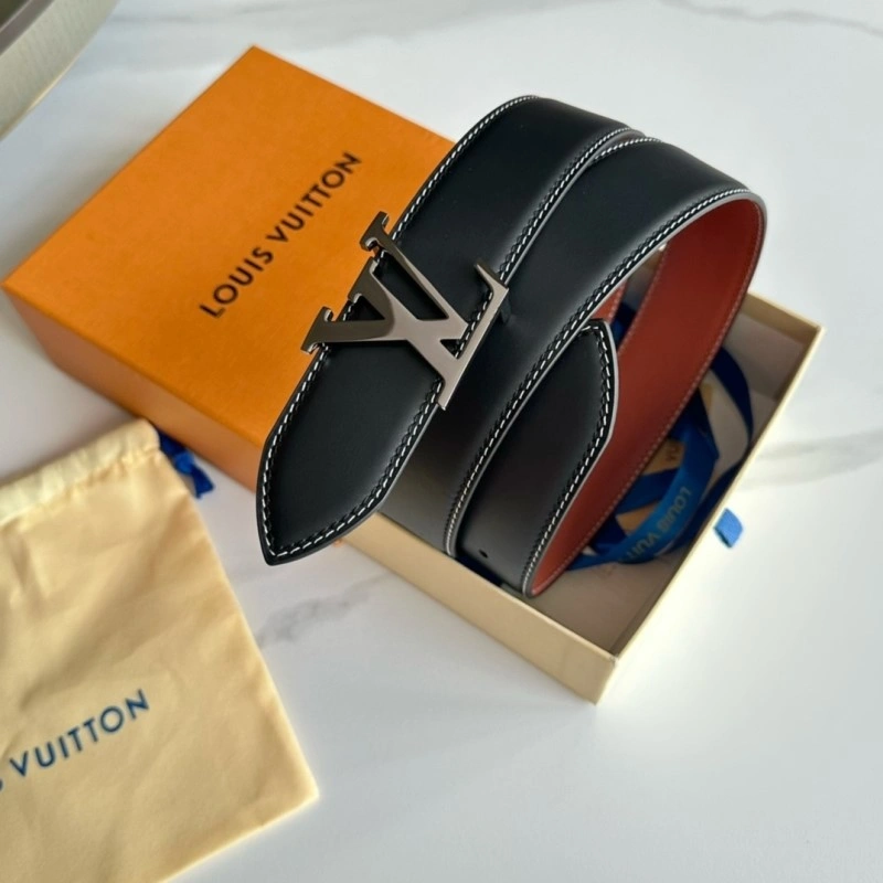 Accurate model Louis Vuitton Belts