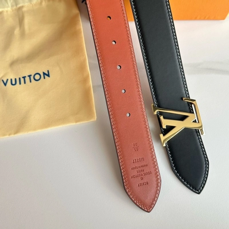 Accurate model Louis Vuitton Belts