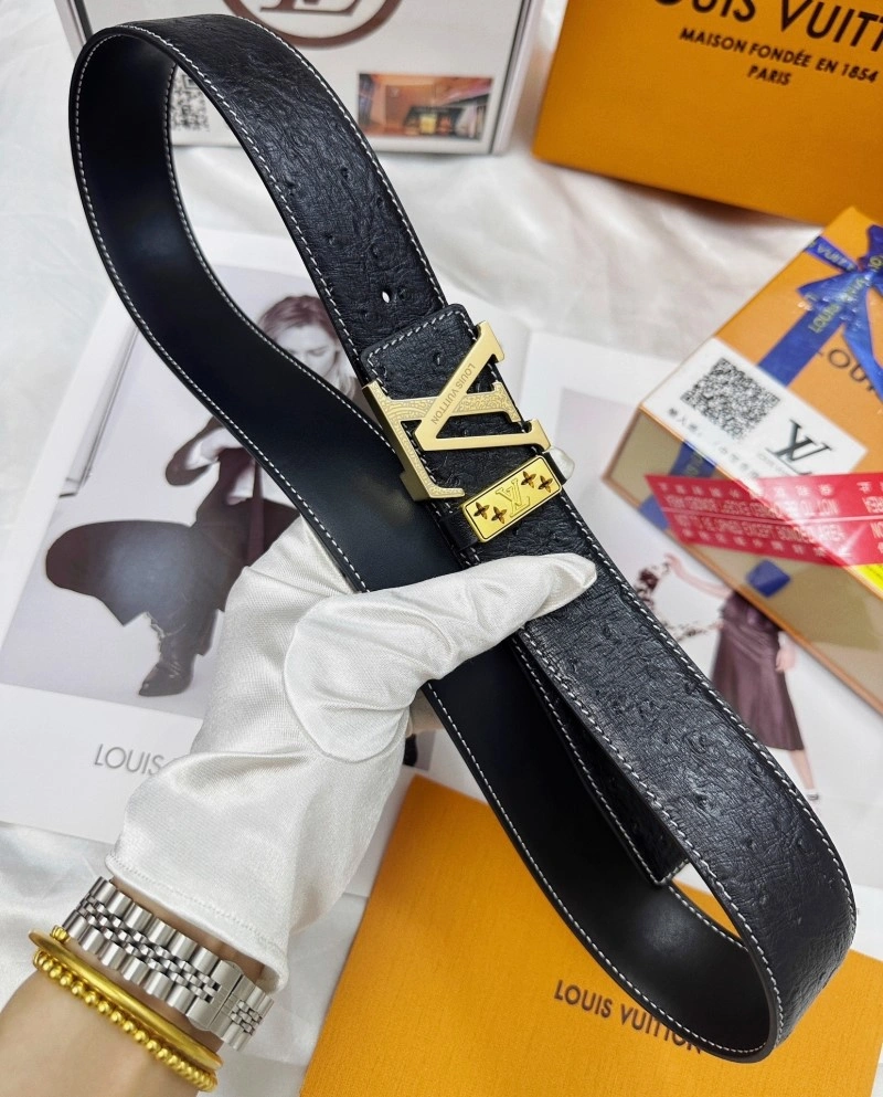 Accurate model Louis Vuitton Belts