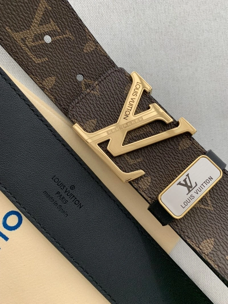 Accurate model Louis Vuitton Belts