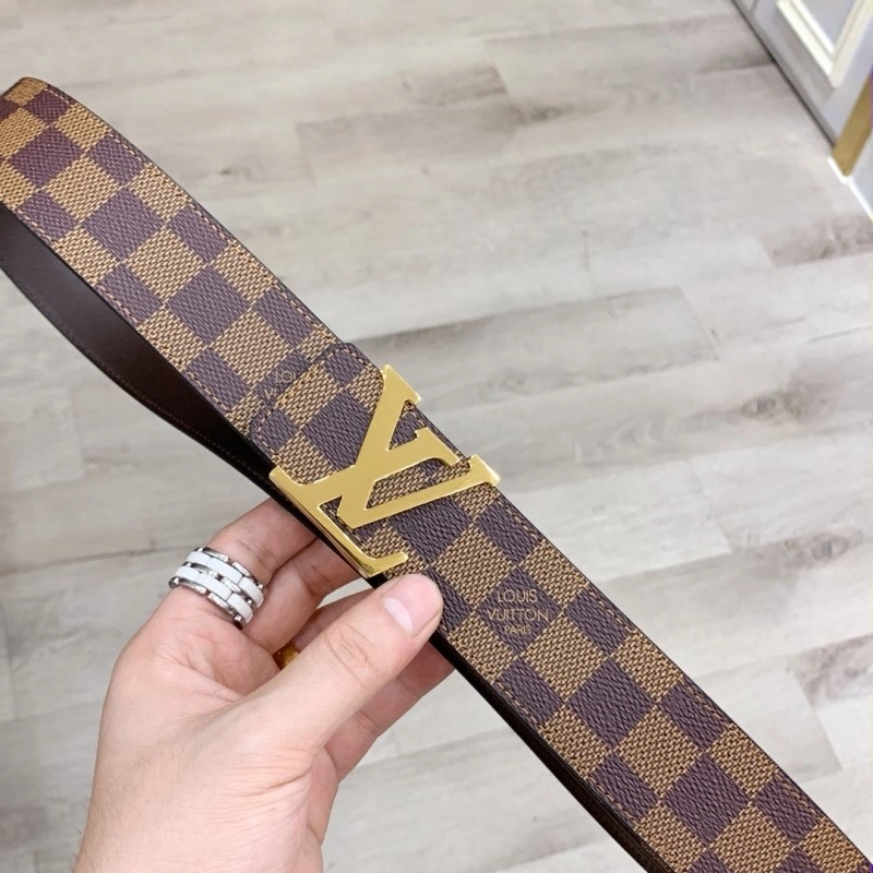 Low-cost Louis Vuitton Belts