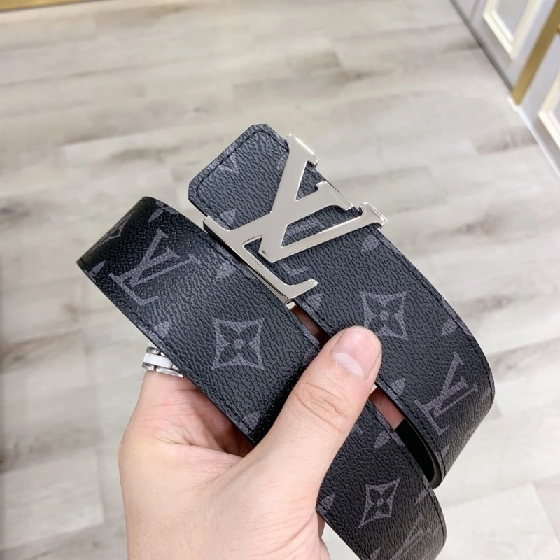 Top mirror Louis Vuitton Belts