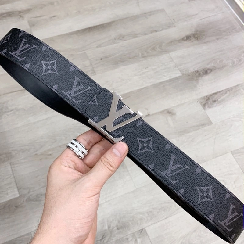 Top mirror Louis Vuitton Belts