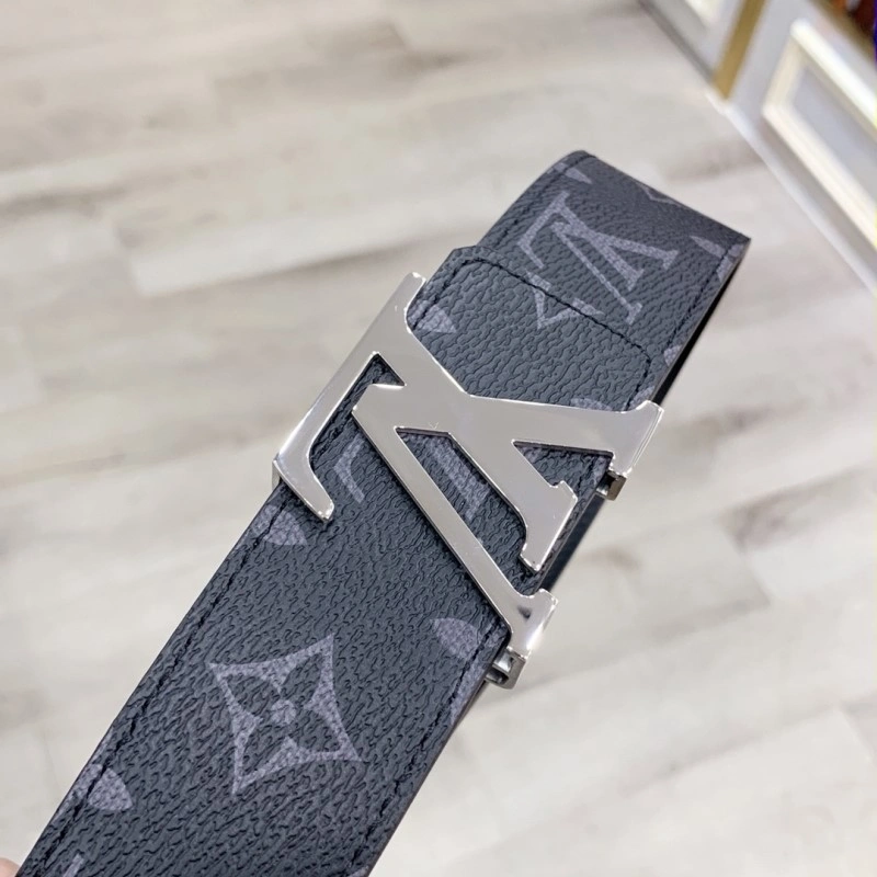 Top mirror Louis Vuitton Belts