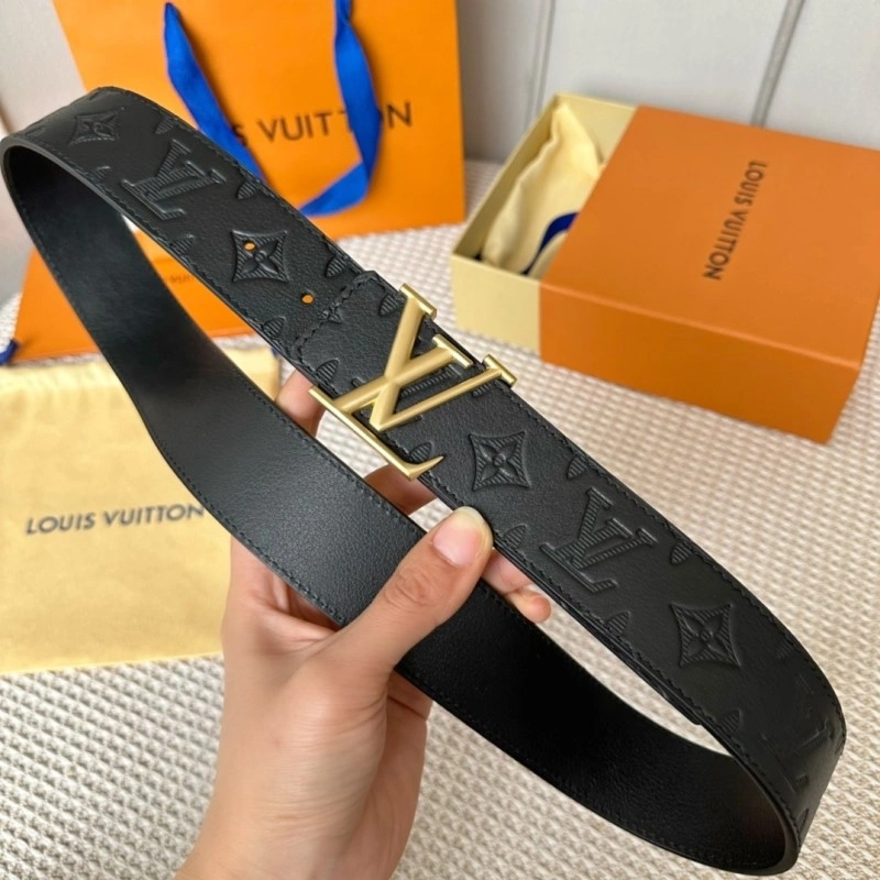 Low-cost Louis Vuitton Belts