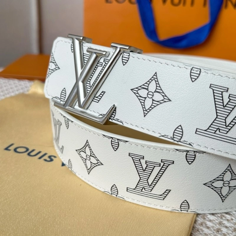 Top mirror Louis Vuitton Belts