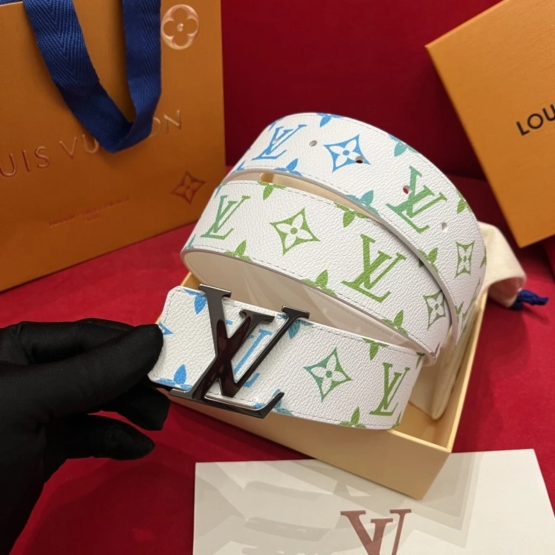 Top mirror Louis Vuitton Belts