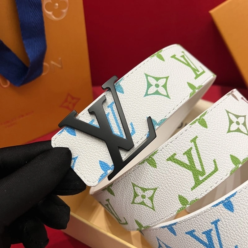 Top mirror Louis Vuitton Belts