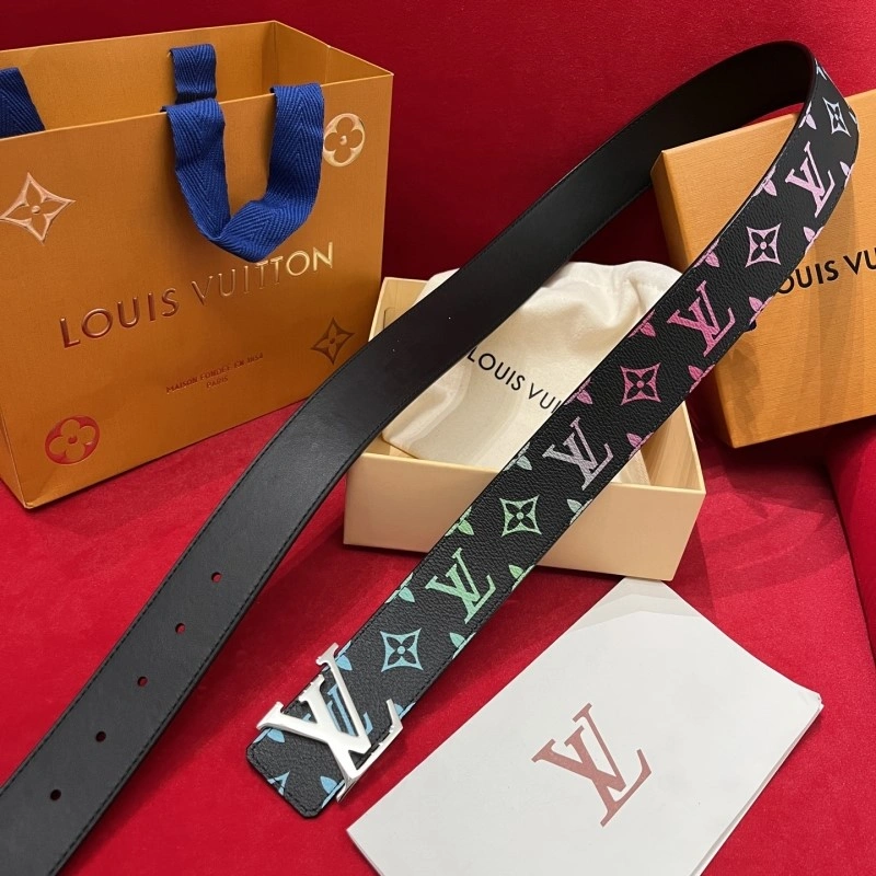 Top mirror Louis Vuitton Belts