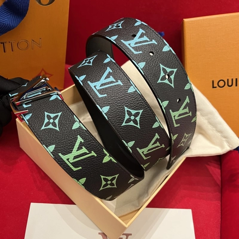 Top mirror Louis Vuitton Belts