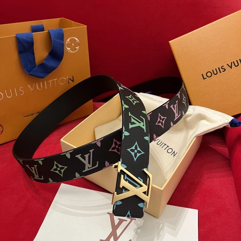 Top mirror Louis Vuitton Belts