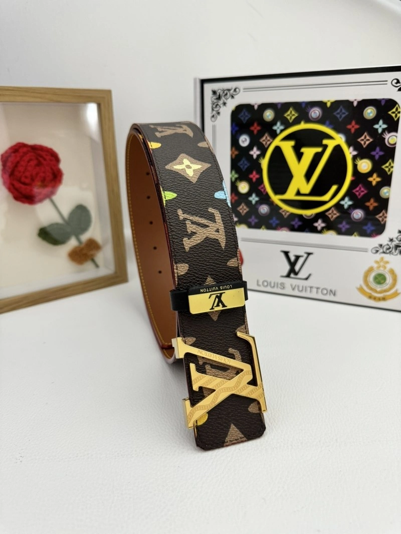 Top mirror Louis Vuitton Belts