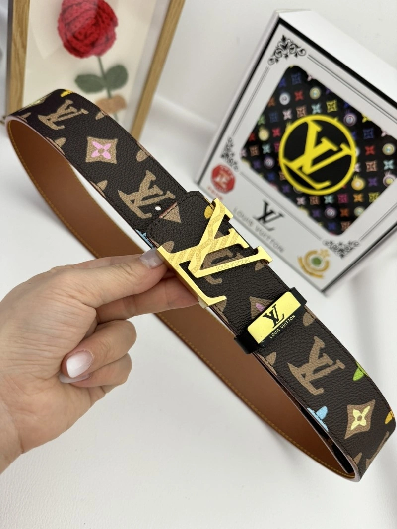 Top mirror Louis Vuitton Belts