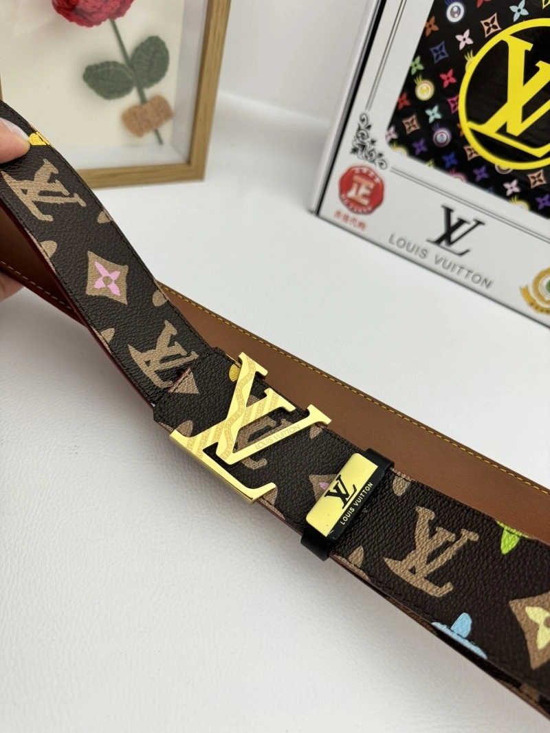 Top mirror Louis Vuitton Belts