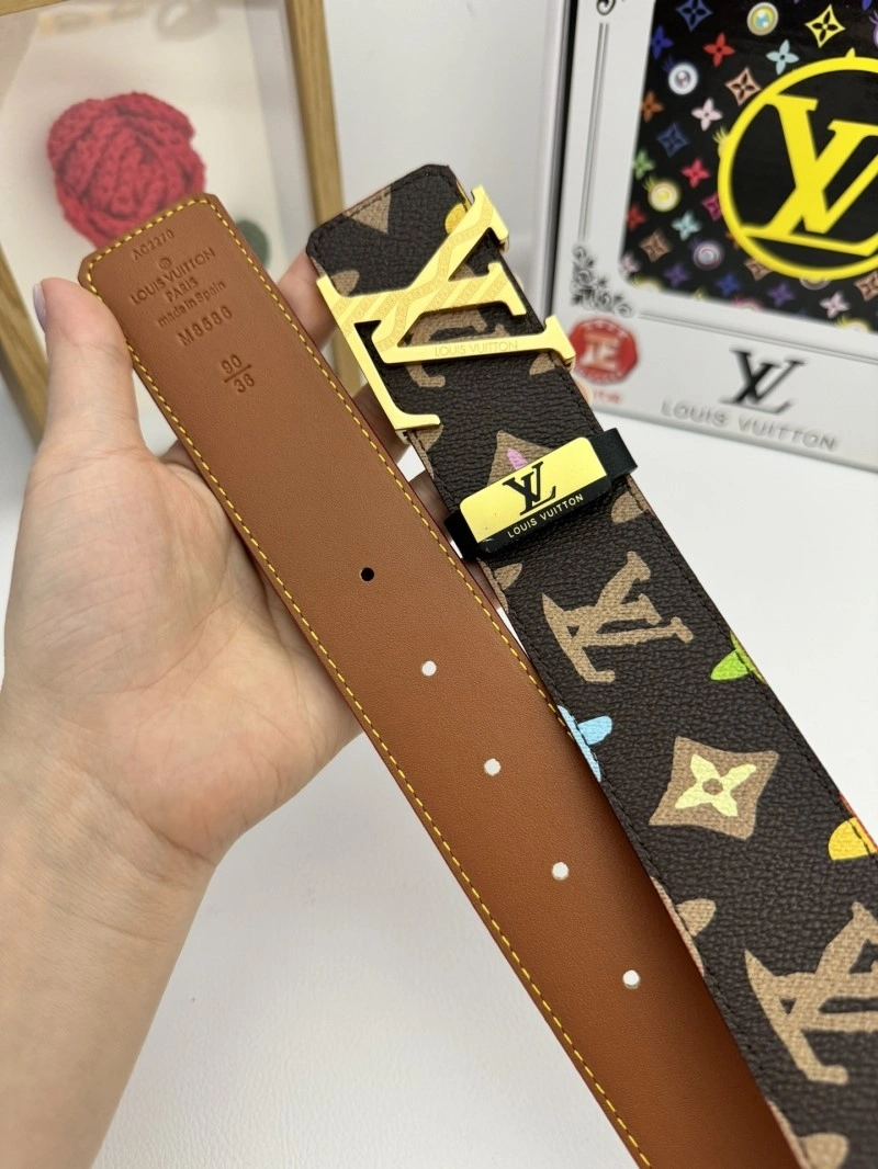 Top mirror Louis Vuitton Belts