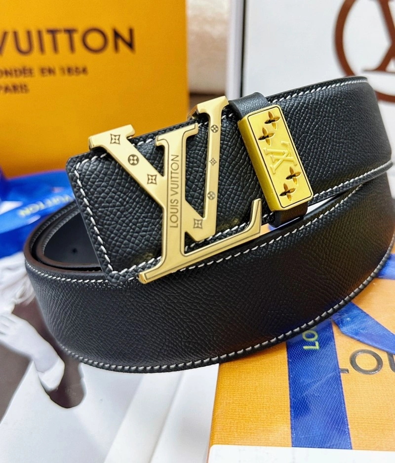 Accurate model Louis Vuitton Belts