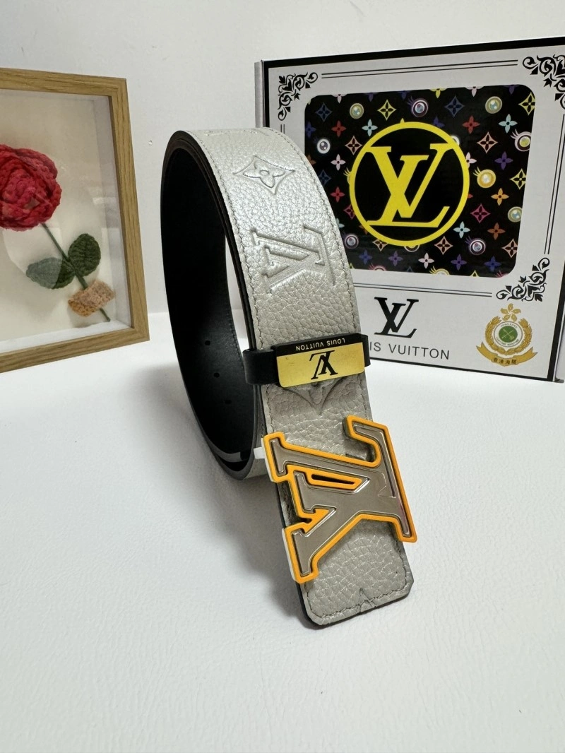 Top mirror Louis Vuitton Belts