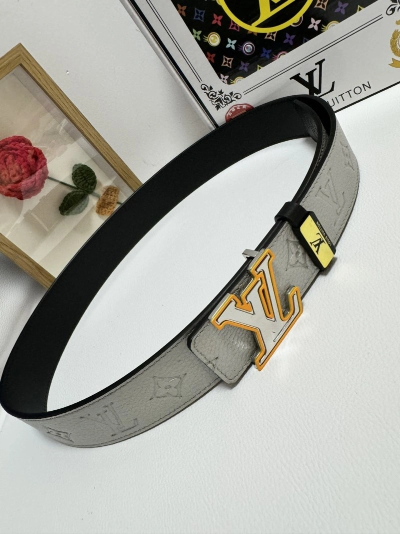 Top mirror Louis Vuitton Belts
