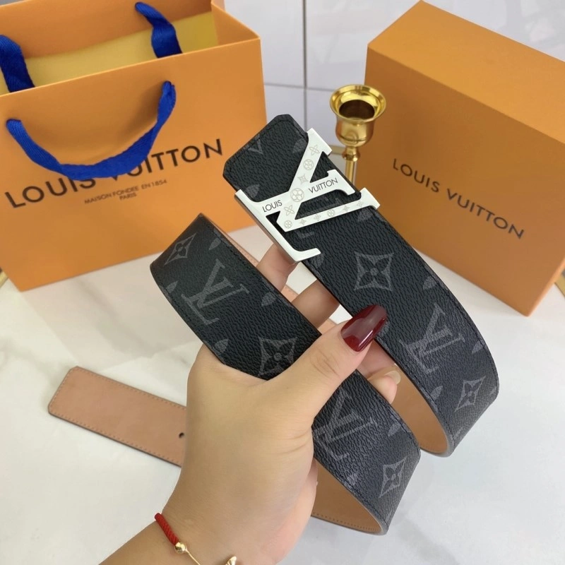 Low-cost Louis Vuitton Belts