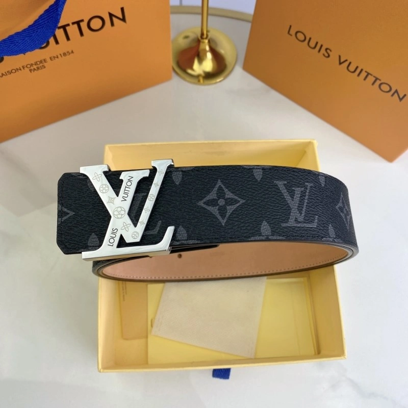Low-cost Louis Vuitton Belts