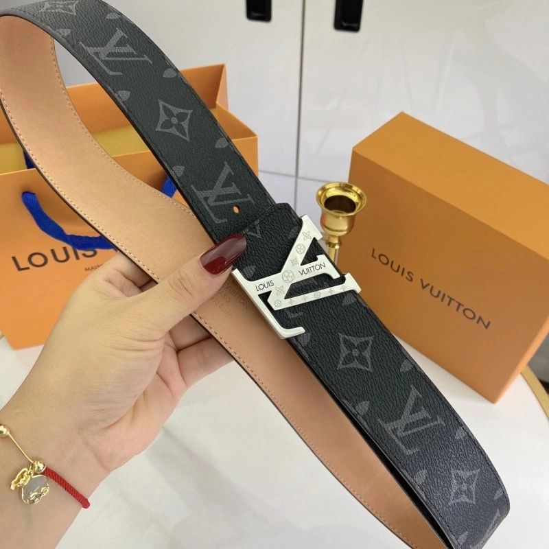 Low-cost Louis Vuitton Belts