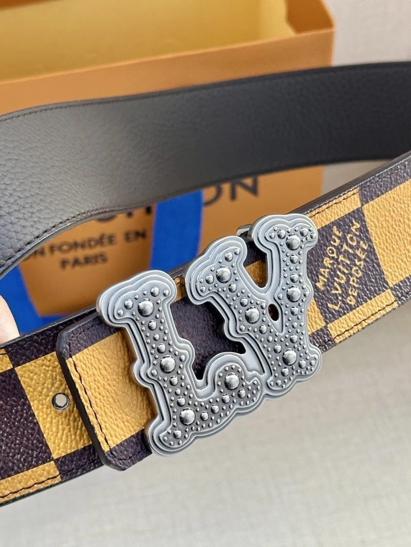 Accurate model Louis Vuitton Belts