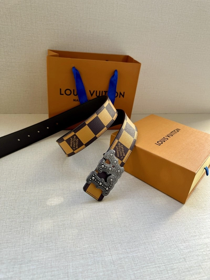 Accurate model Louis Vuitton Belts