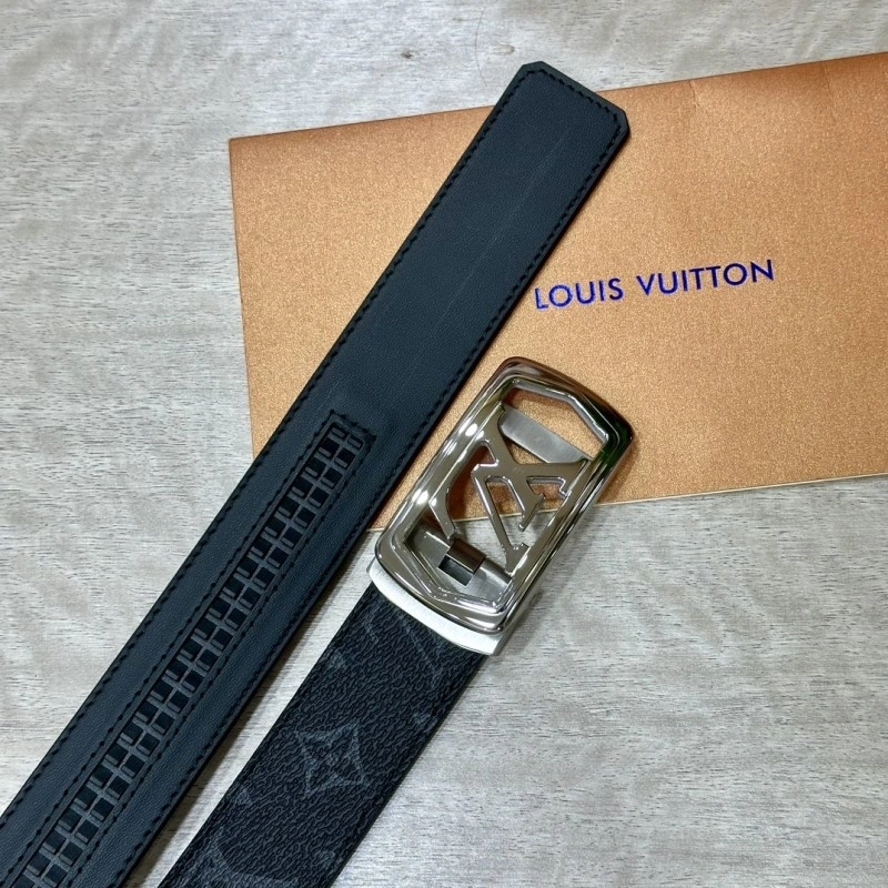 Top mirror Louis Vuitton Belts