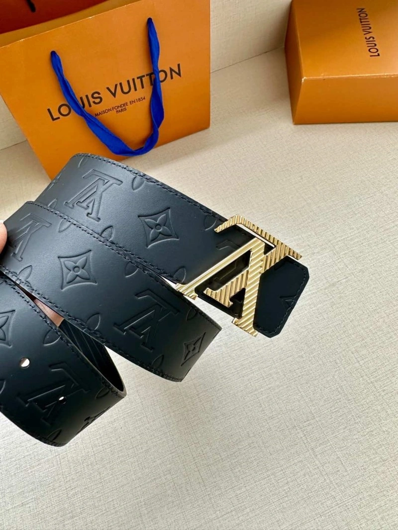 Accurate model Louis Vuitton Belts