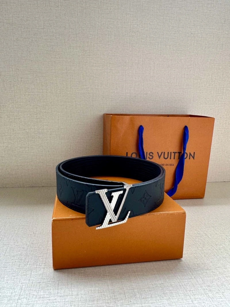 Accurate model Louis Vuitton Belts