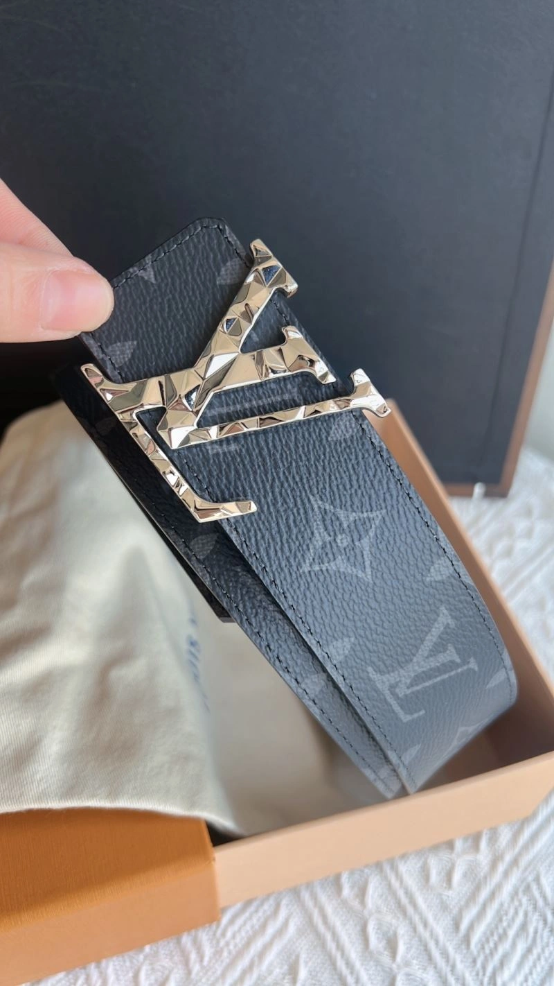 Legit Louis Vuitton Belts