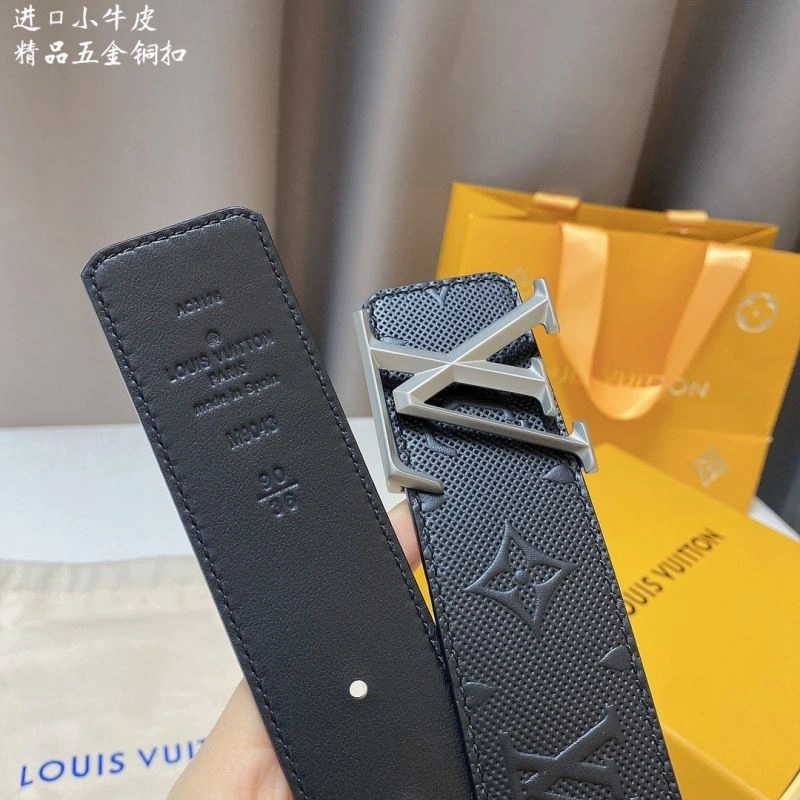 Accurate model Louis Vuitton Belts