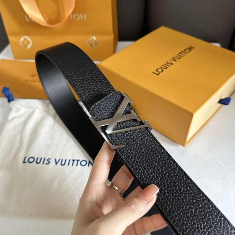 Low-cost Louis Vuitton Belts