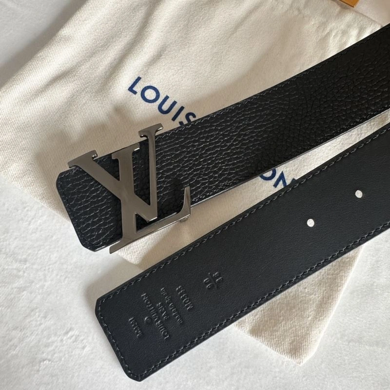 Low-cost Louis Vuitton Belts